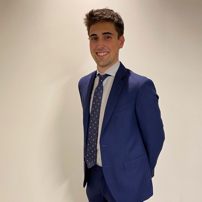 Jon Irizar Arroniz - Investment Banking Analyst - ECM - Santander ... Jon Irizar Arroniz - Investment Banking Analyst - ECM - Santander ...