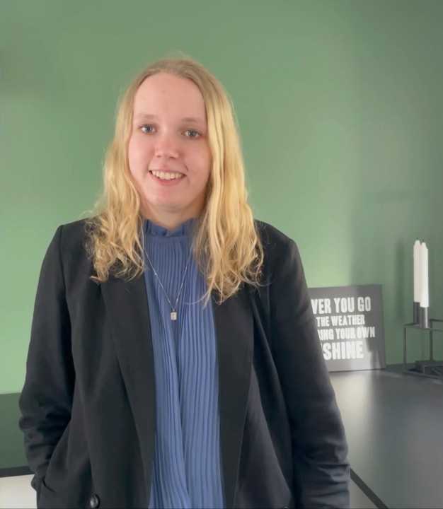 Julie Hansen on LinkedIn: Hjælp min veninde Emma med en trainee plads ... Julie Hansen on LinkedIn: Hjælp min veninde Emma med en trainee plads ...