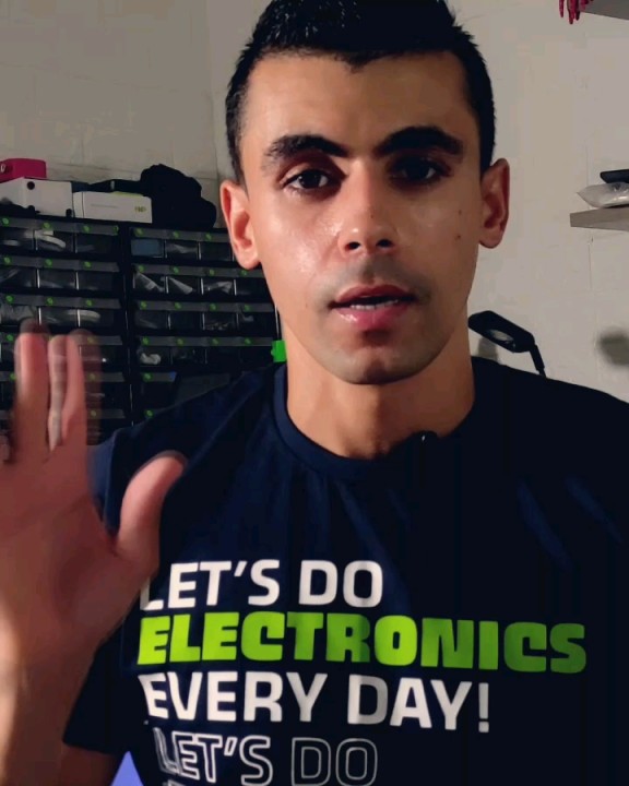 Mohamed BELKHIR (Chris) on LinkedIn: #diyguy #diy #arduino # ... Mohamed BELKHIR (Chris) on LinkedIn: #diyguy #diy #arduino # ...