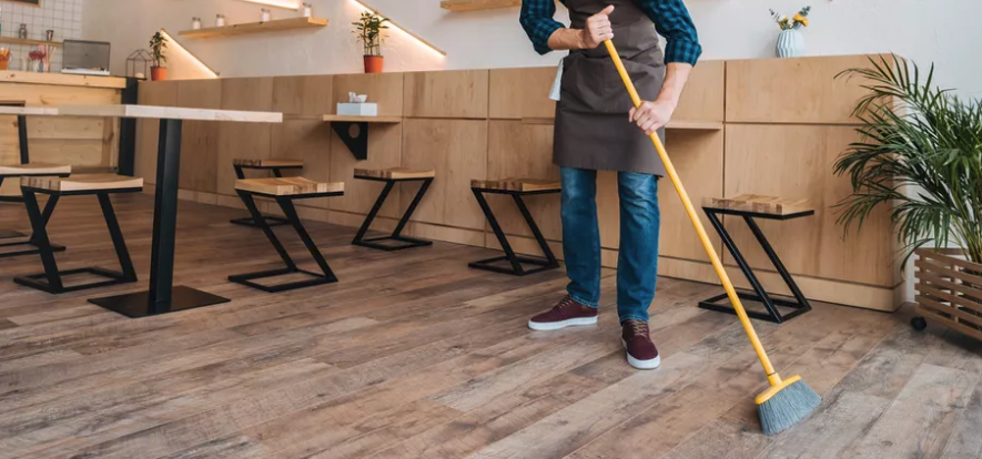Tudo o que eu devia saber sobre empreender, eu aprendi varrendo o chão. Tudo o que eu devia saber sobre empreender, eu aprendi varrendo o chão.