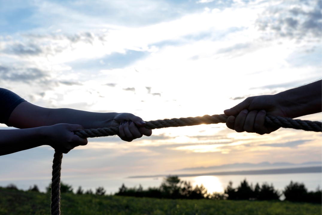 Navigating divisive conversations through sensemaking Navigating divisive conversations through sensemaking