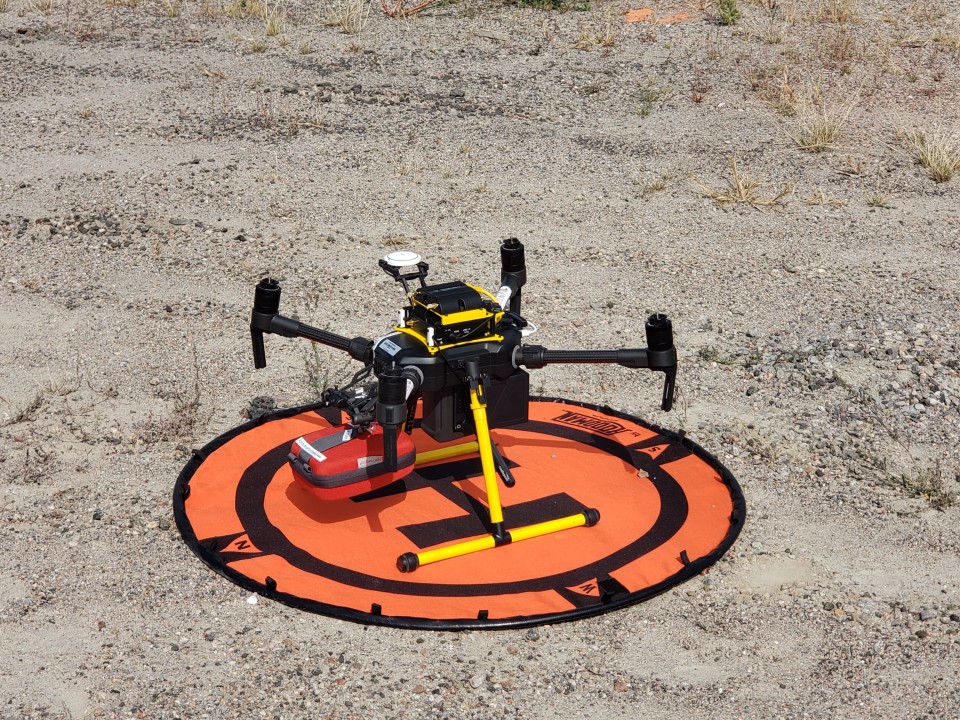 Cellular-Connected Drones Deliver Life-Saving AEDs in Ground-Breaking ... Cellular-Connected Drones Deliver Life-Saving AEDs in Ground-Breaking ...