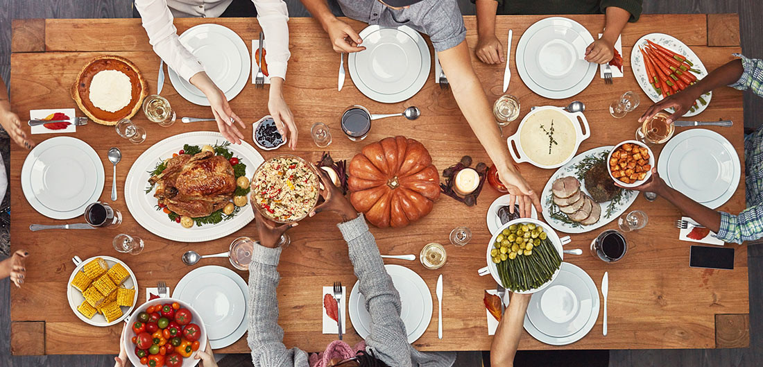 Tips for Hosting Thanksgiving Dinner Tips for Hosting Thanksgiving Dinner