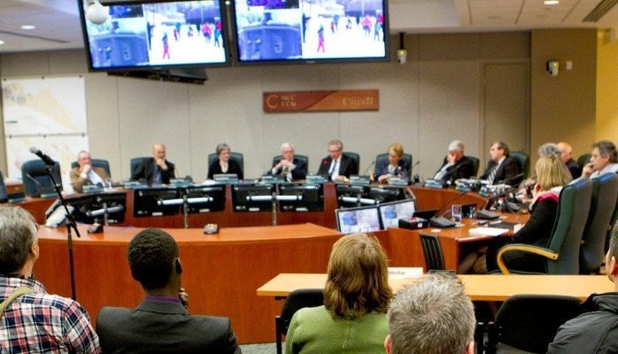 Challenges – Public Boards vs. Private Boards Challenges – Public Boards vs. Private Boards