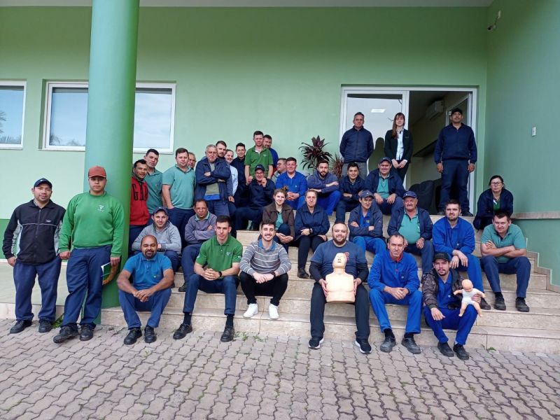 DJULIA RAFAELLA KIST no LinkedIn: XX SIPAT - Treinamento de Primeiros ... DJULIA RAFAELLA KIST no LinkedIn: XX SIPAT - Treinamento de Primeiros ...