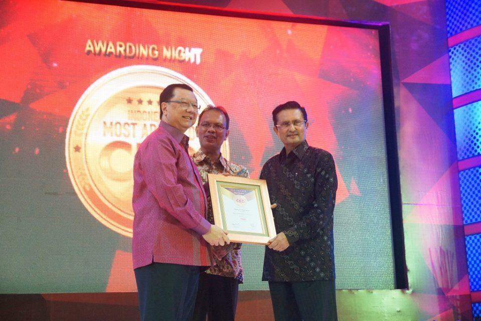 Dexa Group on LinkedIn: Direktur Utama PT Dexa Medica, Bapak Ir. Ferry ... Dexa Group on LinkedIn: Direktur Utama PT Dexa Medica, Bapak Ir. Ferry ...