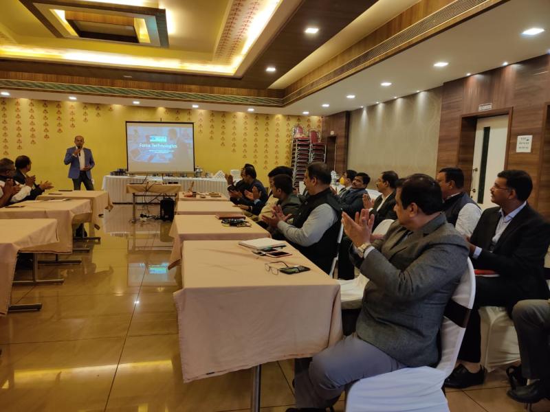 Suraj Komnak on LinkedIn: Business presentation at “Saturday Club ... Suraj Komnak on LinkedIn: Business presentation at “Saturday Club ...