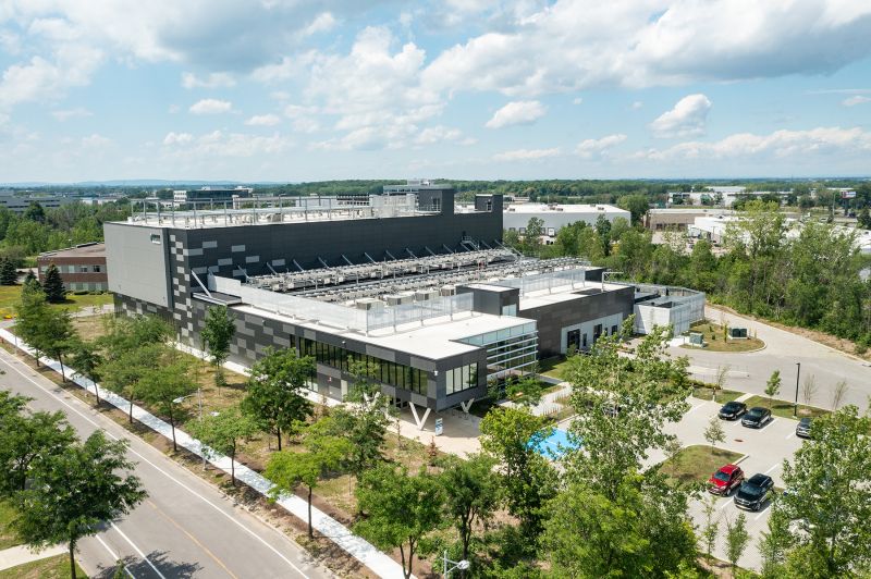 Vantage Data Centers on LinkedIn: Vantage Data Centers Invests CAD$900 ... Vantage Data Centers on LinkedIn: Vantage Data Centers Invests CAD$900 ...
