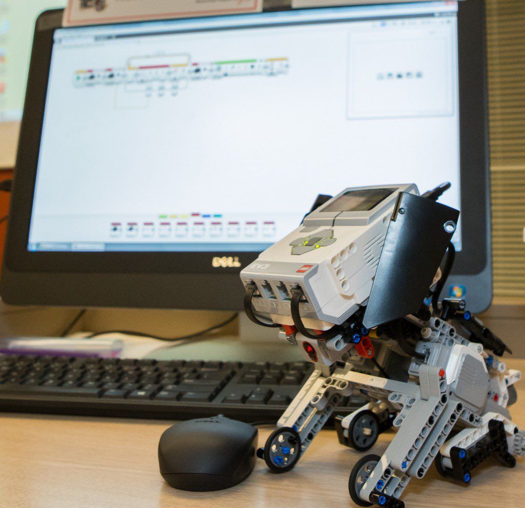 Elaf Mohammad on LinkedIn: #coding #robotics #codingpractice Elaf Mohammad on LinkedIn: #coding #robotics #codingpractice