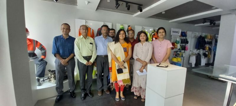 Soumini Banerjee on LinkedIn: #safetyindustry #lifeatmallcom #induction ... Soumini Banerjee on LinkedIn: #safetyindustry #lifeatmallcom #induction ...