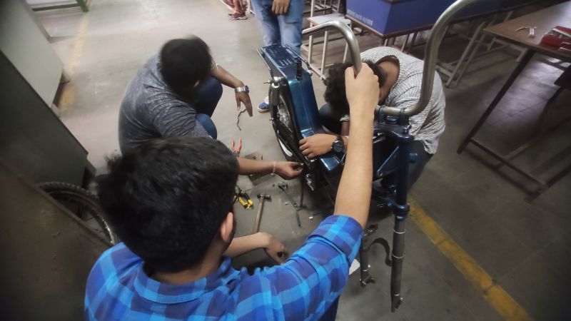 Ritwik Mitra on LinkedIn: #ev #future #electricvehicle # ... Ritwik Mitra on LinkedIn: #ev #future #electricvehicle # ...