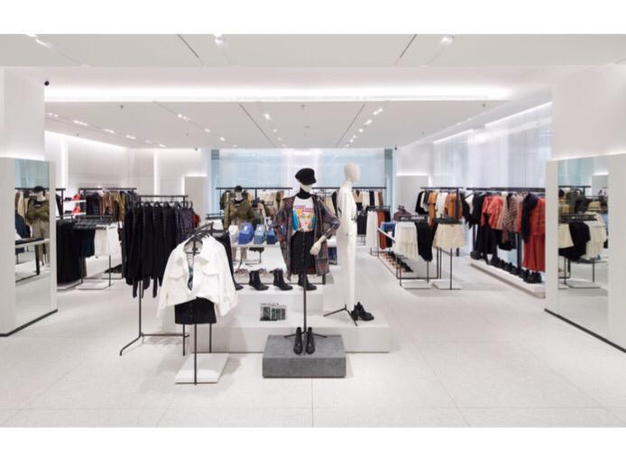 dini putri on LinkedIn: Zara Plaza Senayan dini putri on LinkedIn: Zara Plaza Senayan