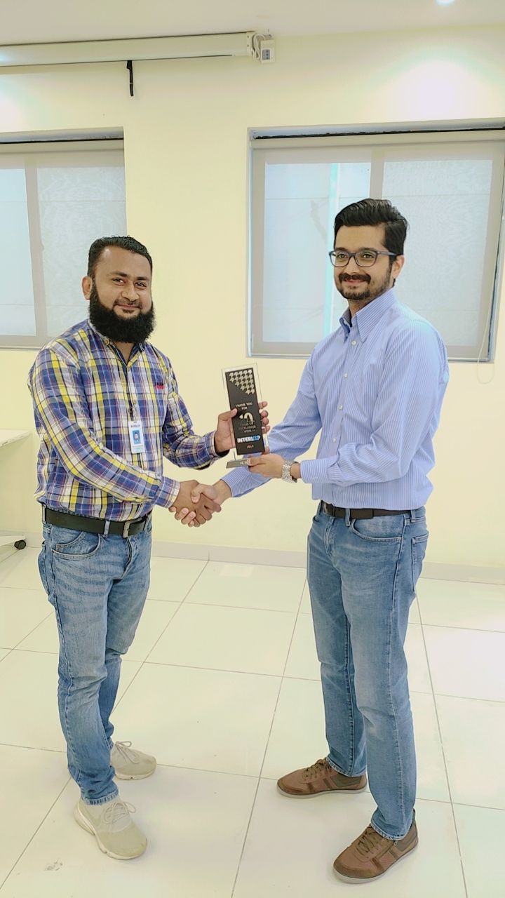 Abid Rafiq on LinkedIn: Receiving 10 years long service Award from ... Abid Rafiq on LinkedIn: Receiving 10 years long service Award from ...