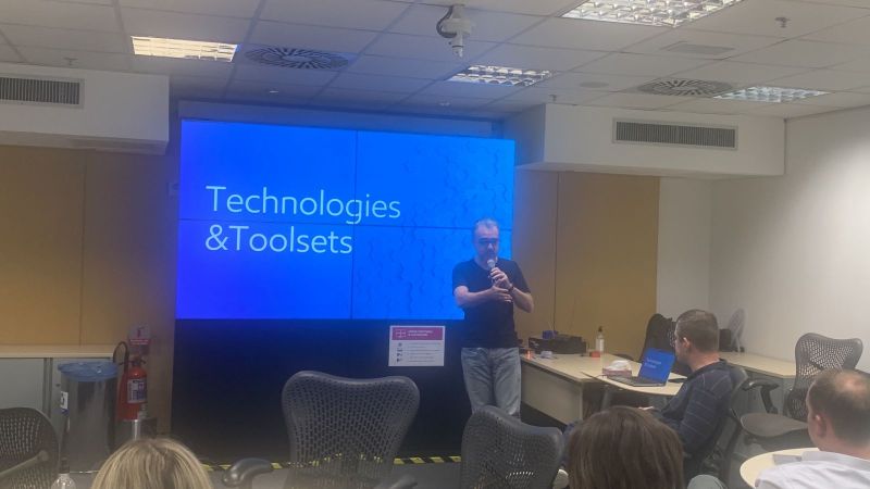 Moyzes Braz on LinkedIn: #datamesh Moyzes Braz on LinkedIn: #datamesh