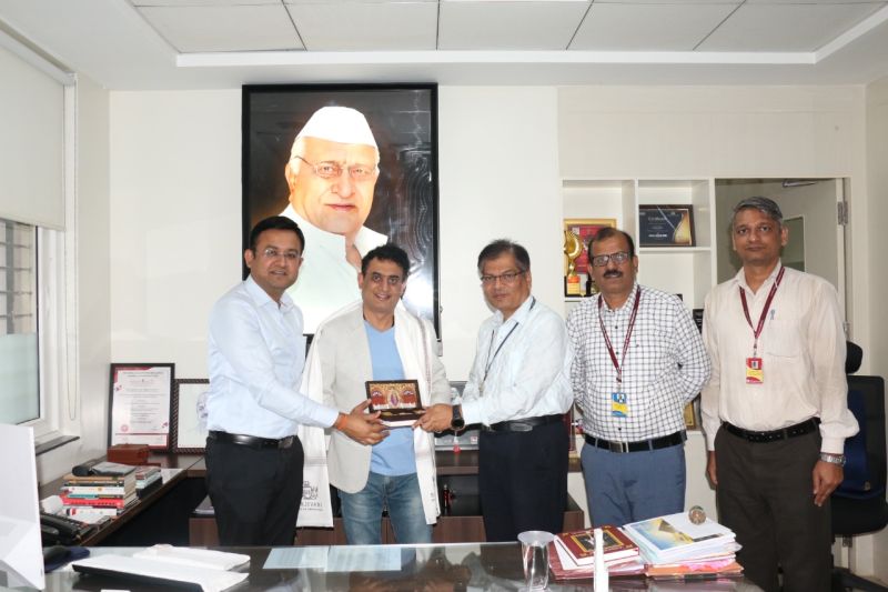 Amit Kolhe on LinkedIn: Mr.Harsh Vardhan Kalra(Computer Engineering ... Amit Kolhe on LinkedIn: Mr.Harsh Vardhan Kalra(Computer Engineering ...