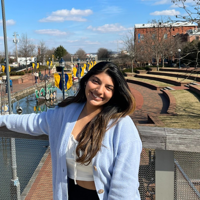 Riya Varghese - Sales Associate - Coach | LinkedIn Riya Varghese - Sales Associate - Coach | LinkedIn