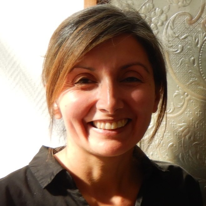 Ismahane Brinck - Directeur général - Lana Papiers Spéciaux II | LinkedIn Ismahane Brinck - Directeur général - Lana Papiers Spéciaux II | LinkedIn