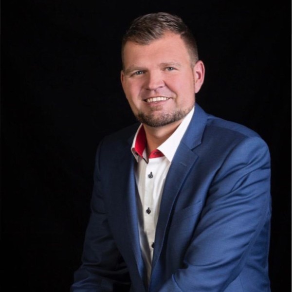 Max Cichon | LinkedIn Max Cichon | LinkedIn