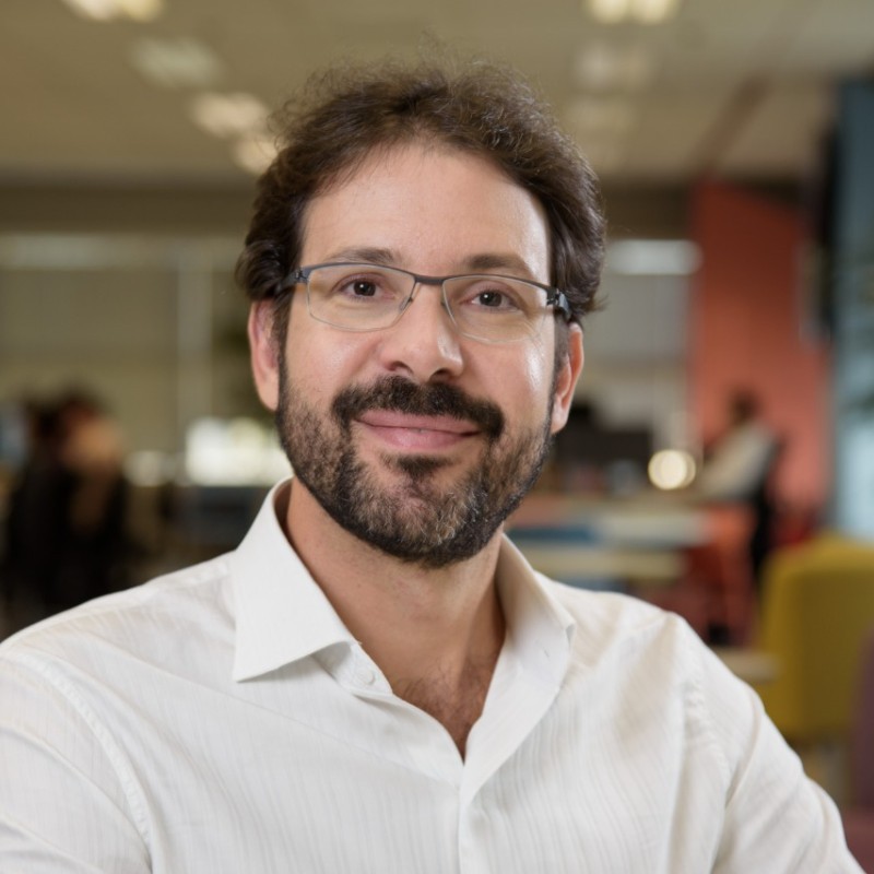 Daniel Simoes - CEO - Eletromidia | LinkedIn Daniel Simoes - CEO - Eletromidia | LinkedIn