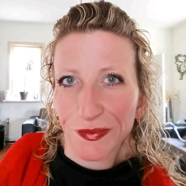 Nicole Van Silfhout-Kuster - Rolstoel dans instructrice - The ... Nicole Van Silfhout-Kuster - Rolstoel dans instructrice - The ...