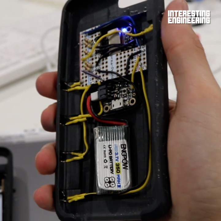 Aniket Gadekar on LinkedIn: Gestural Keyboard Phone Case Aniket Gadekar on LinkedIn: Gestural Keyboard Phone Case