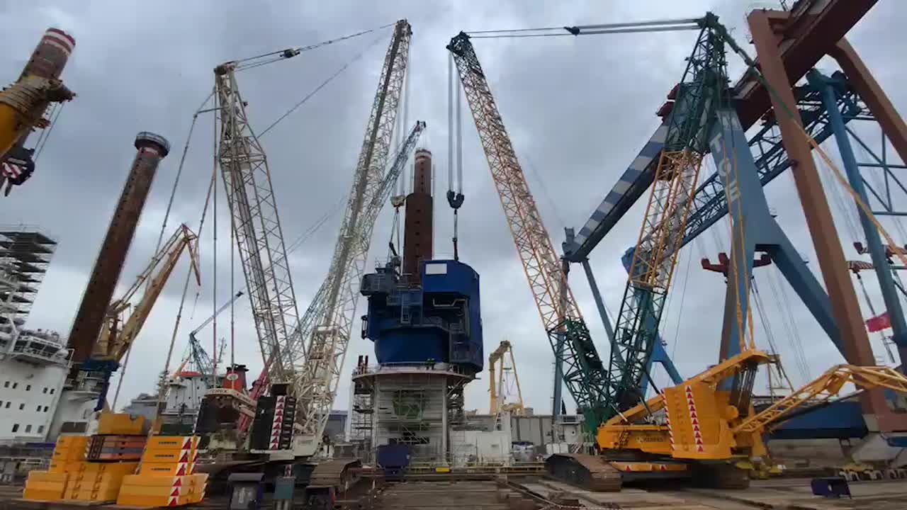 OffshoreChannel on LinkedIn: 660 tons Offshore Crane Disassembly ... OffshoreChannel on LinkedIn: 660 tons Offshore Crane Disassembly ...