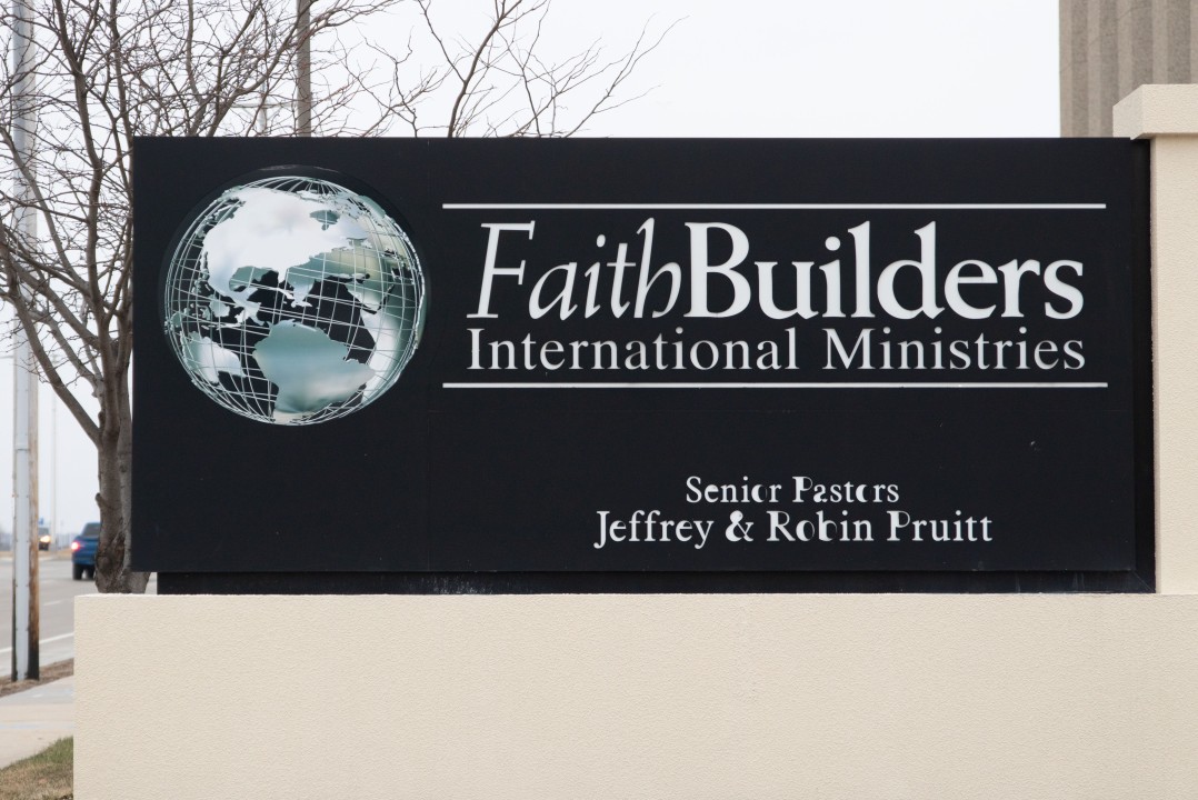 The Faithful Embrace Digital The Faithful Embrace Digital