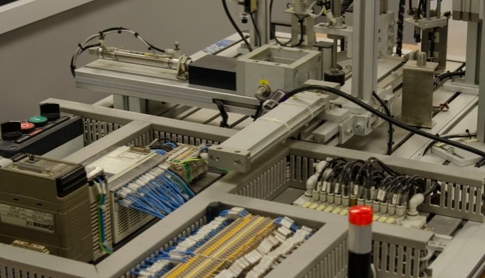 Programmable Logic Controller Training. Programmable Logic Controller Training.