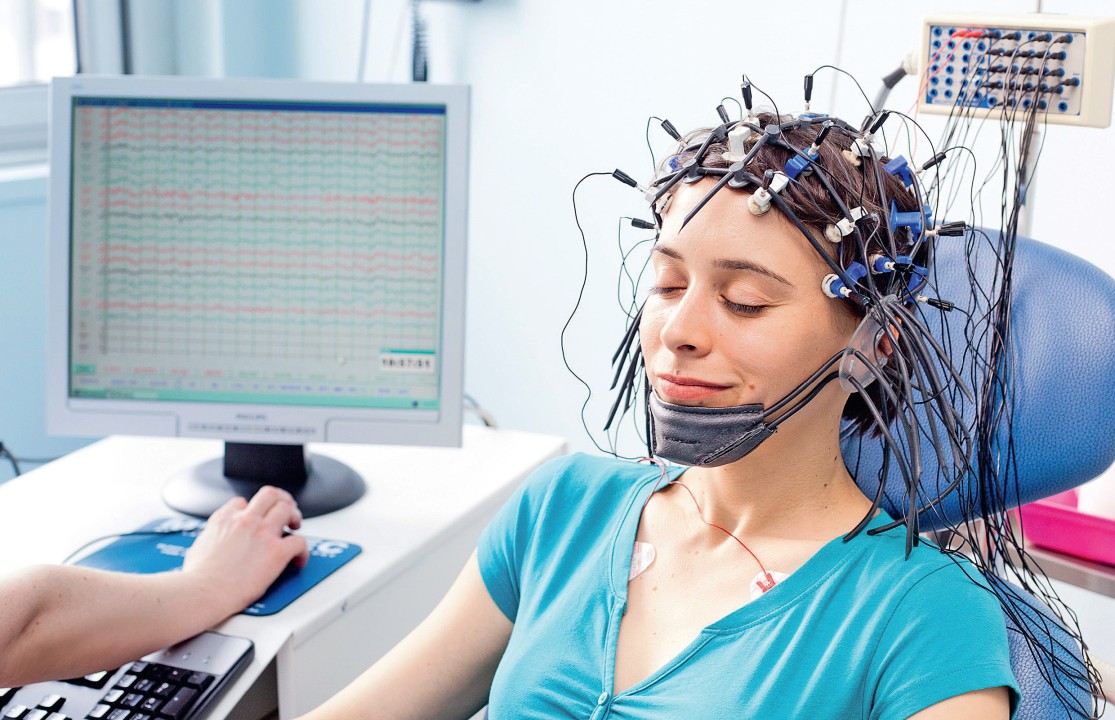 Electroencephalogram (EEG) Electroencephalogram (EEG)