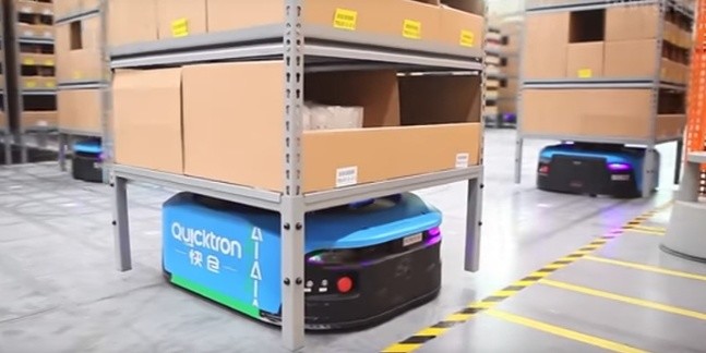 AGV Robots Disrupt the Material Handling World AGV Robots Disrupt the Material Handling World