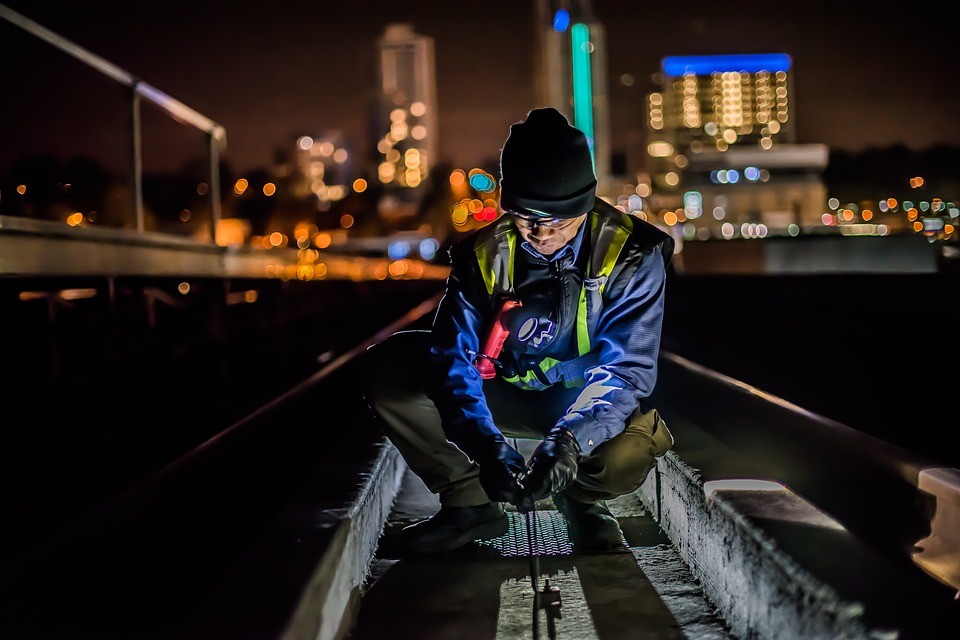 The Pros and Cons of Reactive Maintenance The Pros and Cons of Reactive Maintenance