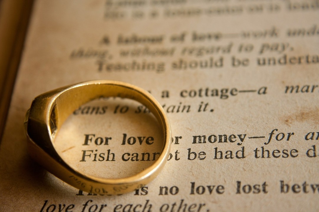 Money mistakes that ruin marriage Money mistakes that ruin marriage