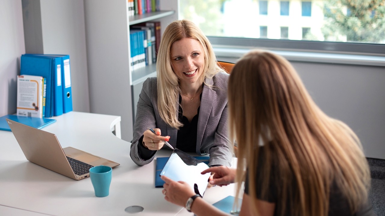 Why choosing professionals to support your small business Why choosing professionals to support your small business