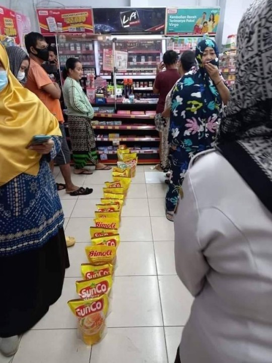 Kenapa Harga Minyak Goreng Bisa Mahal? Kenapa Harga Minyak Goreng Bisa Mahal?