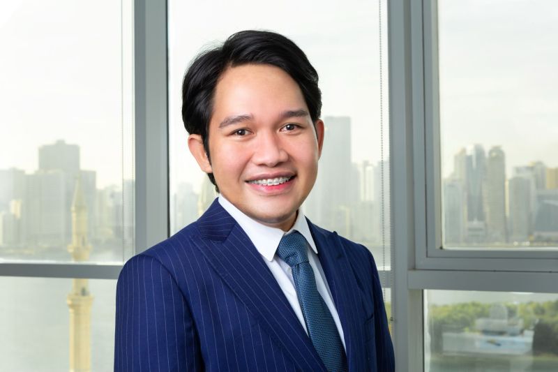 Alexis Alberto, CPA on LinkedIn: Celebratory business portrait for ... Alexis Alberto, CPA on LinkedIn: Celebratory business portrait for ...