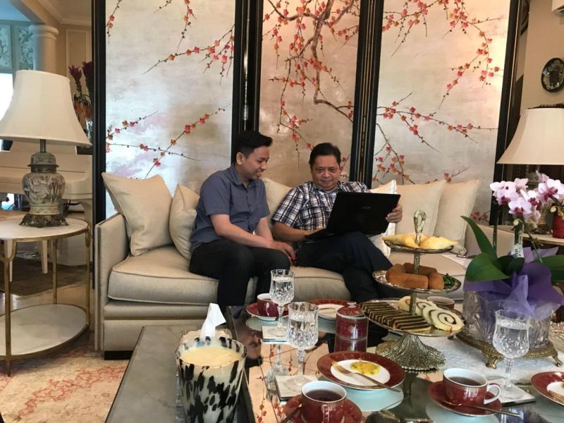 Indra Effendi on LinkedIn: Bersama Bapak Ir. Airlangga Hartarto, M.B.A ... Indra Effendi on LinkedIn: Bersama Bapak Ir. Airlangga Hartarto, M.B.A ...