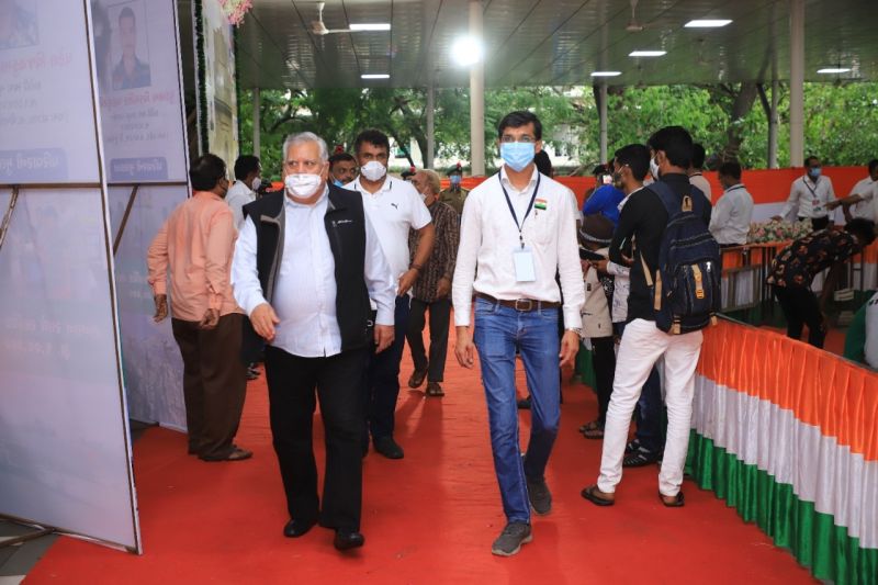 Manish Kapadiya on LinkedIn: સરહદ પર દેશની રક્ષા કરતા કરતા પોતાના ... Manish Kapadiya on LinkedIn: સરહદ પર દેશની રક્ષા કરતા કરતા પોતાના ...