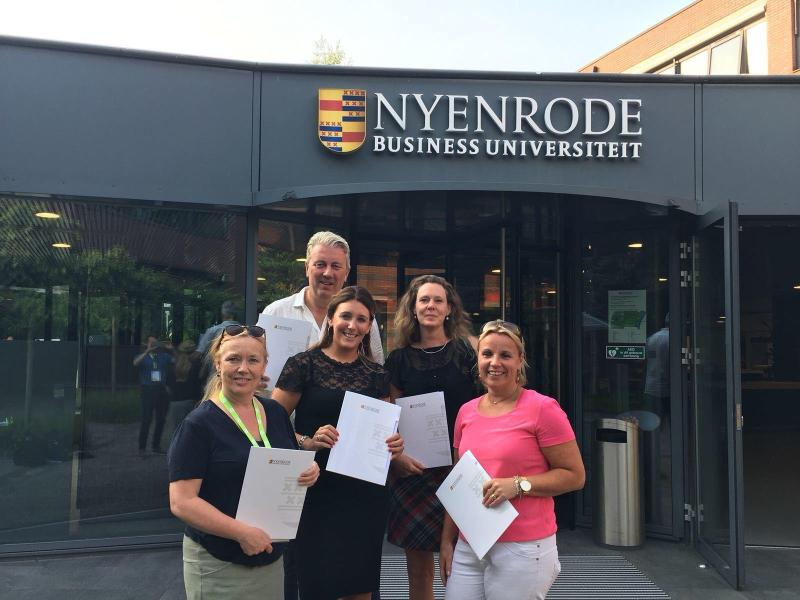 Evelien Hilderink on LinkedIn: Yes! In the pocket. Diploma behaald op ... Evelien Hilderink on LinkedIn: Yes! In the pocket. Diploma behaald op ...