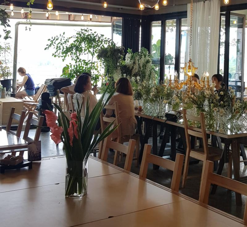 Rod Rothwell on LinkedIn: 커피가 정말 맛있어서 오는 것은 아니죠. 지난주 일요일에 저는 여자친구와 함께 ... Rod Rothwell on LinkedIn: 커피가 정말 맛있어서 오는 것은 아니죠. 지난주 일요일에 저는 여자친구와 함께 ...