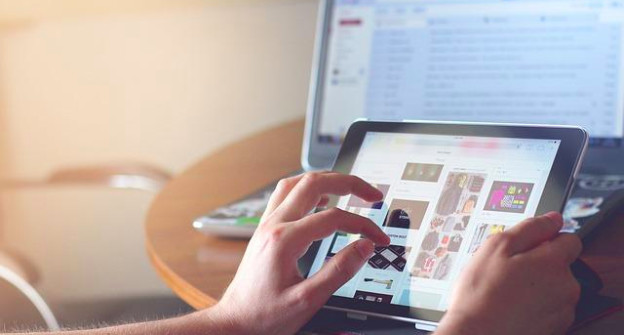 Increasing Engagement Through Better UX Increasing Engagement Through Better UX
