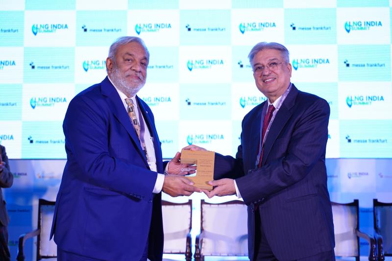 Neeraj Bhatnagar on LinkedIn: Receiving Appreciation Award from Dr. A.K ... Neeraj Bhatnagar on LinkedIn: Receiving Appreciation Award from Dr. A.K ...
