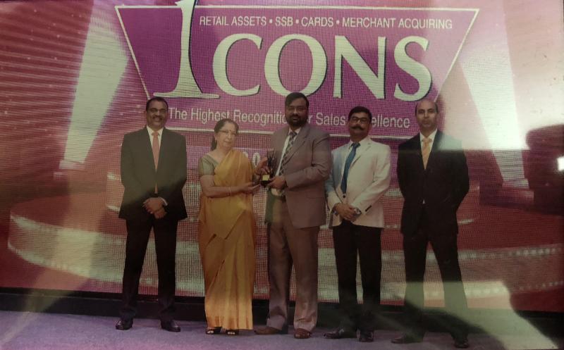 Zafar Alam on LinkedIn: Felicitated by our MD & CEO with the ... Zafar Alam on LinkedIn: Felicitated by our MD & CEO with the ...