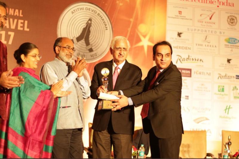 PIYUSH TIWARI on LinkedIn: Receiving Best Marketing Professional ... PIYUSH TIWARI on LinkedIn: Receiving Best Marketing Professional ...