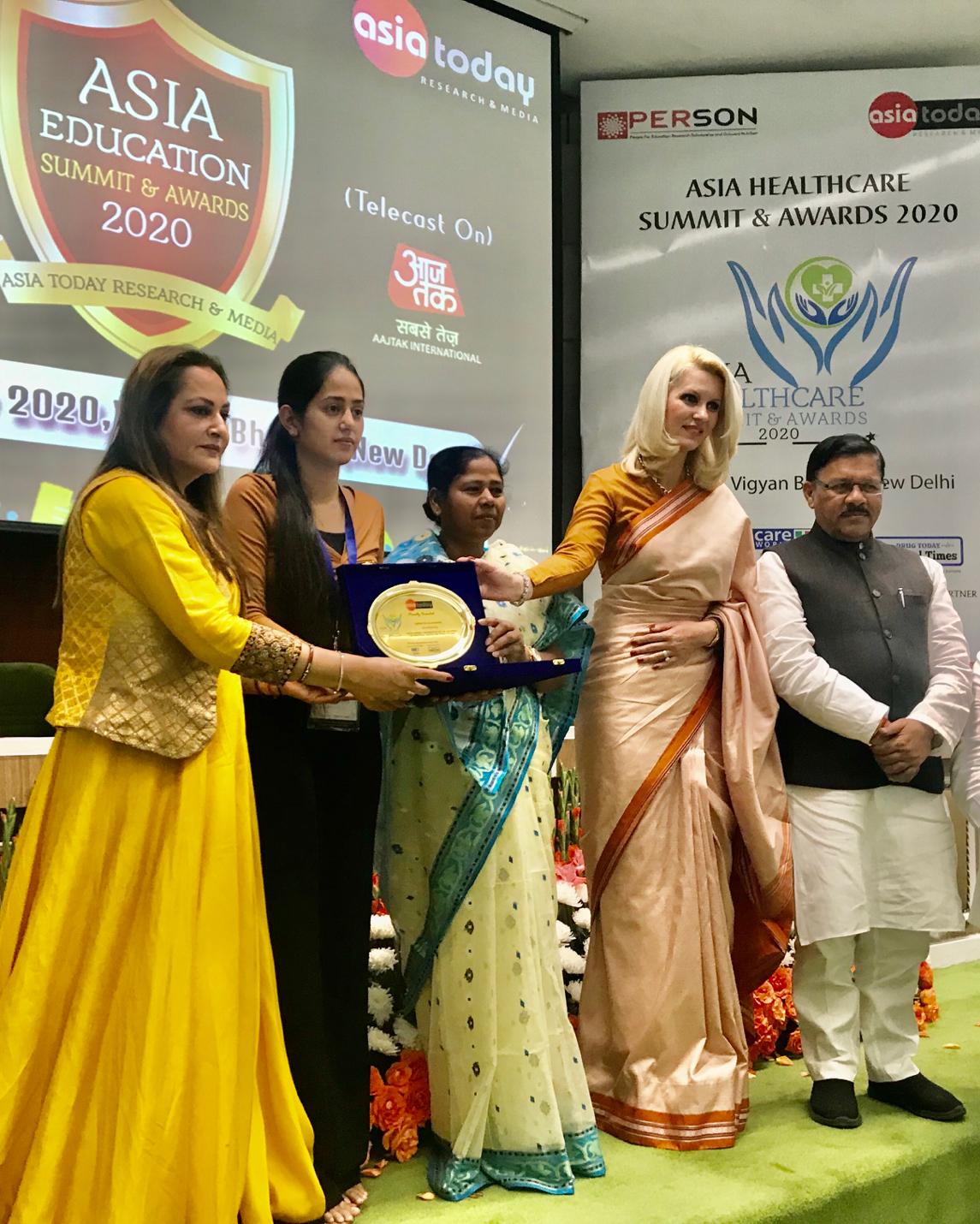 Mavayna Manav “Mansi” on LinkedIn: 👸🏻Honored as Guest of Honour Mavayna ... Mavayna Manav “Mansi” on LinkedIn: 👸🏻Honored as Guest of Honour Mavayna ...