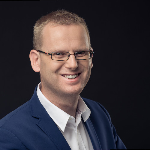Damian Wojciechowski – Sales Director EE – Kelvion Thermal Solutions ... Damian Wojciechowski – Sales Director EE – Kelvion Thermal Solutions ...