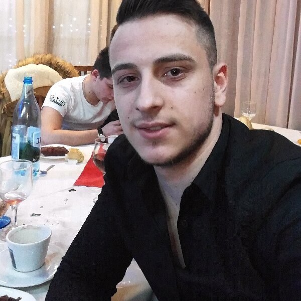 Alecu Bogdan Gabriel - Prahova, România | Profil profesional | LinkedIn Alecu Bogdan Gabriel - Prahova, România | Profil profesional | LinkedIn