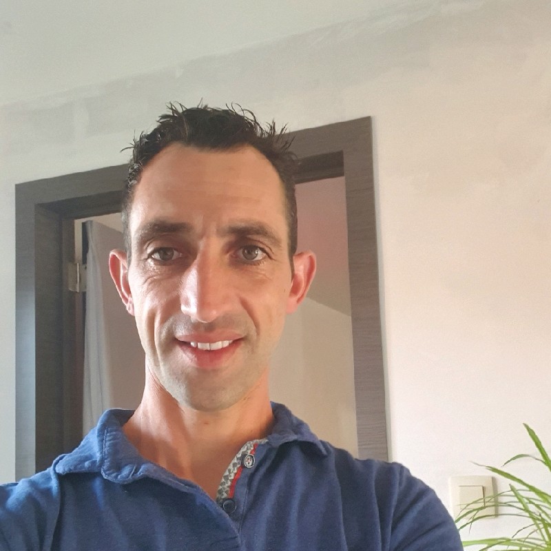 Stijn Mertens - tuinman - tuinaannemer | LinkedIn Stijn Mertens - tuinman - tuinaannemer | LinkedIn