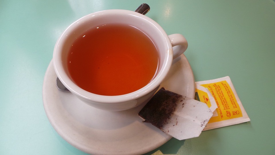 Does tea inhibit iron absorption? Does tea inhibit iron absorption?