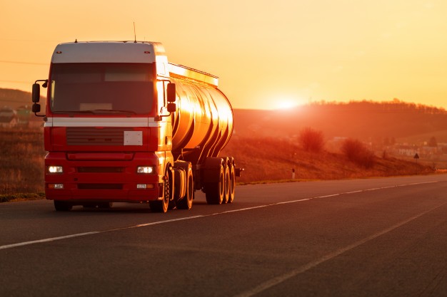 SUPPLY CHAIN BACKBONE AT RISK: TRUCK DRIVER SHORTAGE SUPPLY CHAIN BACKBONE AT RISK: TRUCK DRIVER SHORTAGE