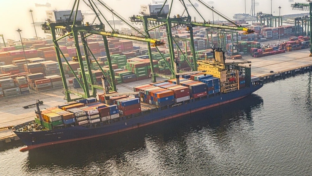 Building a stronger supply chain Building a stronger supply chain